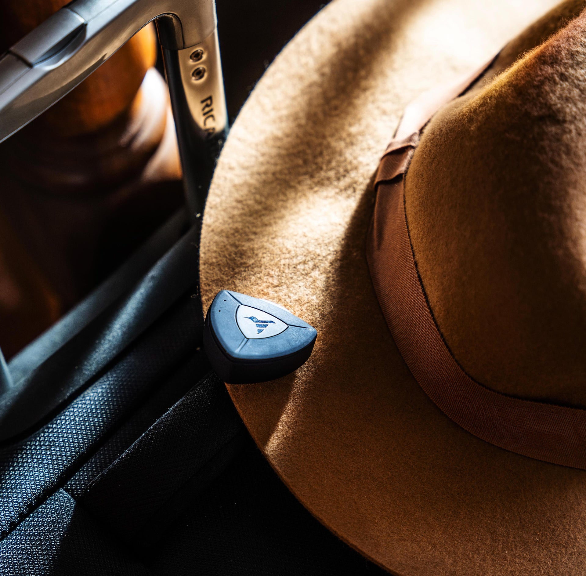 Marina's US Adventure with AirBolt GPS Tracker (& pro travel tips)
